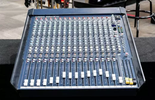 Gear Hunter | Allen & Heath - MixWizard WZ4 16:2 Mixer With Effects