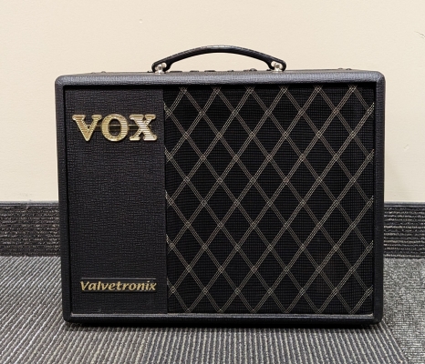 Gear Hunter | Vox - VT20X