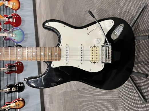 Gear Hunter | Squier Bullet Strat