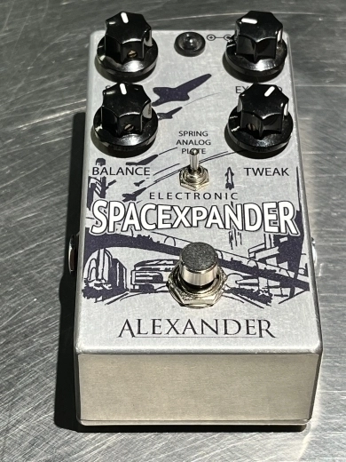 Gear Hunter | Alexander Reverb Pedal