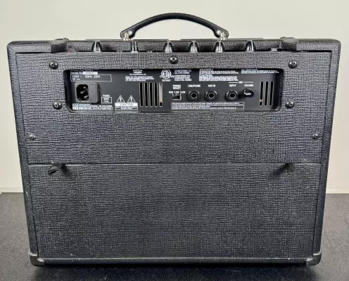 Gear Hunter | Vox DA20 Portable Combo Amp