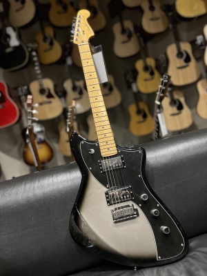 Gear Hunter | Fender - Meteora Silverburst