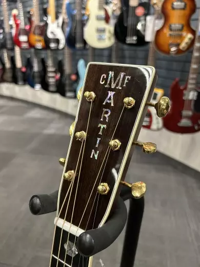 Gear Hunter | Martin Guitars - D-41 V18