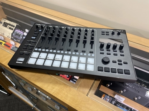 Gear Hunter | Roland - MC-707