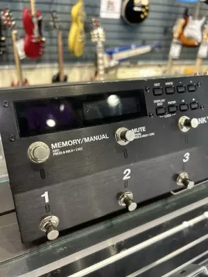 Gear Hunter | BOSS - ES-8-BOSS Multi-Effects Unit