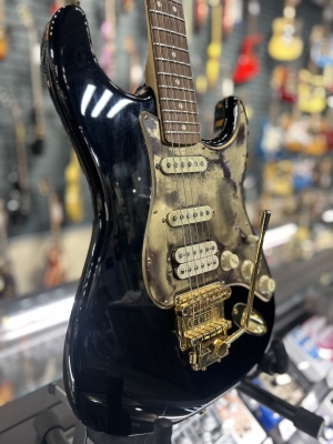 Gear Hunter | Fender Stratocaster - Modded