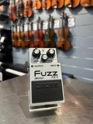 Gear Hunter | BOSS - FZ-5 FUZZ PEDAL