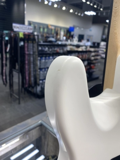 Gear Hunter | Charvel PM SD1 JIM ROOT SIGNATURE- WHITE