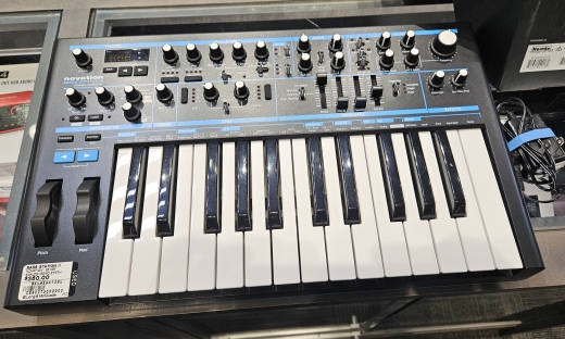 Gear Hunter | Novation - BASS STATION II