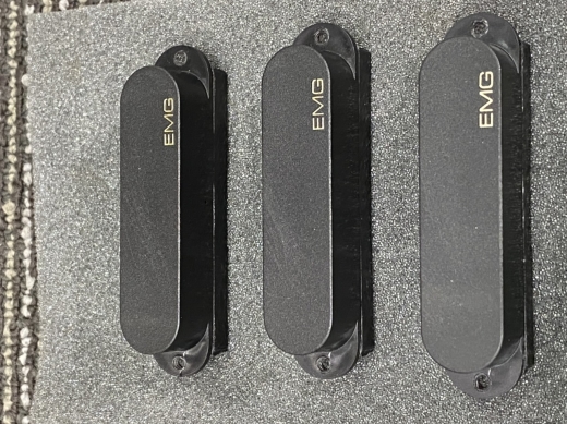 Gear Hunter | EMG - SA Strat Set Black