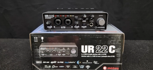 Gear Hunter | Steinberg - UR22C