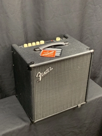 Gear Hunter | Fender - Rumble Studio 40