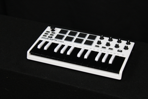 Gear Hunter | Akai - MPK MINI II WHT
