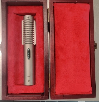 Gear Hunter | Royer - R121 Ribbon Mic
