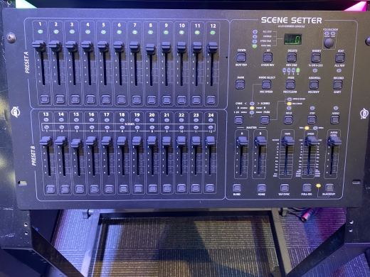 Gear Hunter | American DJ - SCENE SETTER