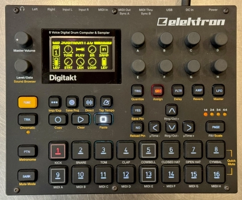 Gear Hunter | Elektron - DIGITAKT 8 Track Sampler & Sequencer