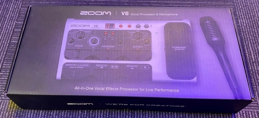 Zoom Zoom V6 Multi Effects Vocal Processor | Long & McQuade