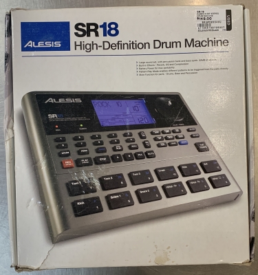 Gear Hunter | Alesis - SR-18 Drum Machine