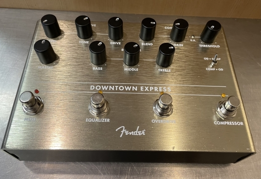 Gear Hunter | Fender - Downtown Express Bass Multi-FX Bass