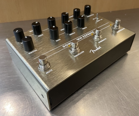 Gear Hunter | Fender - Downtown Express Bass Multi-FX Bass