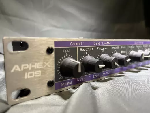Gear Hunter | APHEX PARAMETRIC EQ W/TUBESSENCE